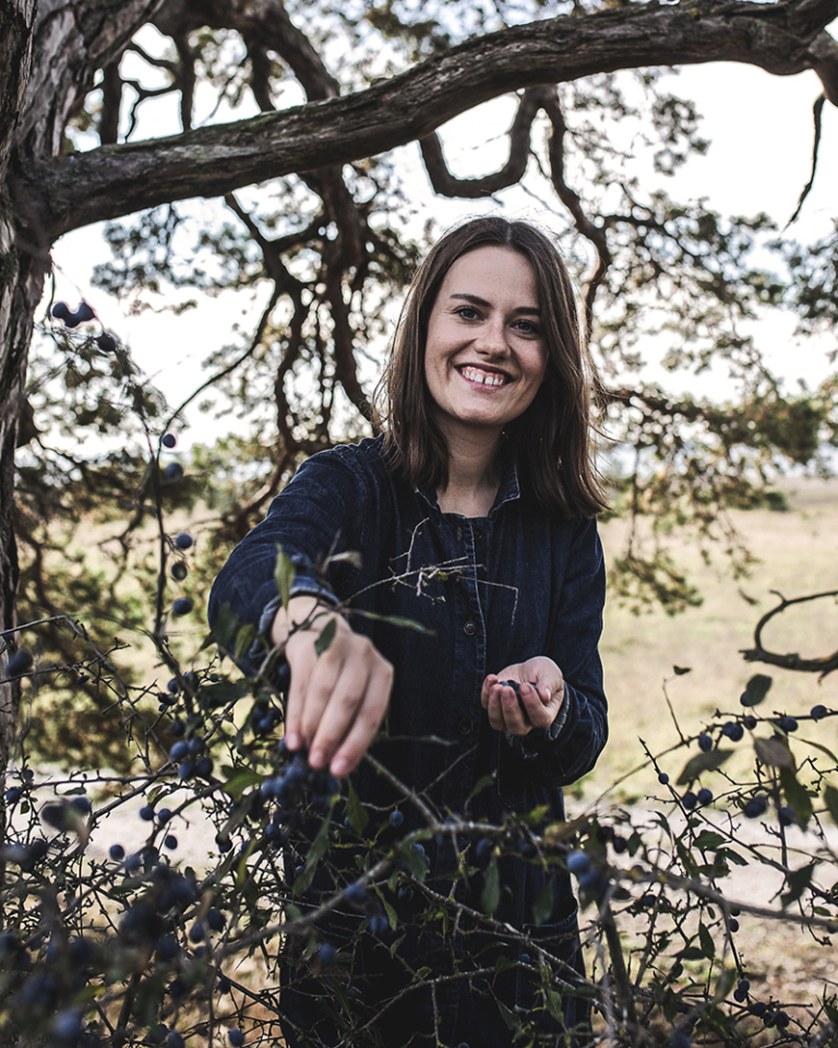 Blumig und wild – Elisabeth Hellström über ihren Hellström Gin